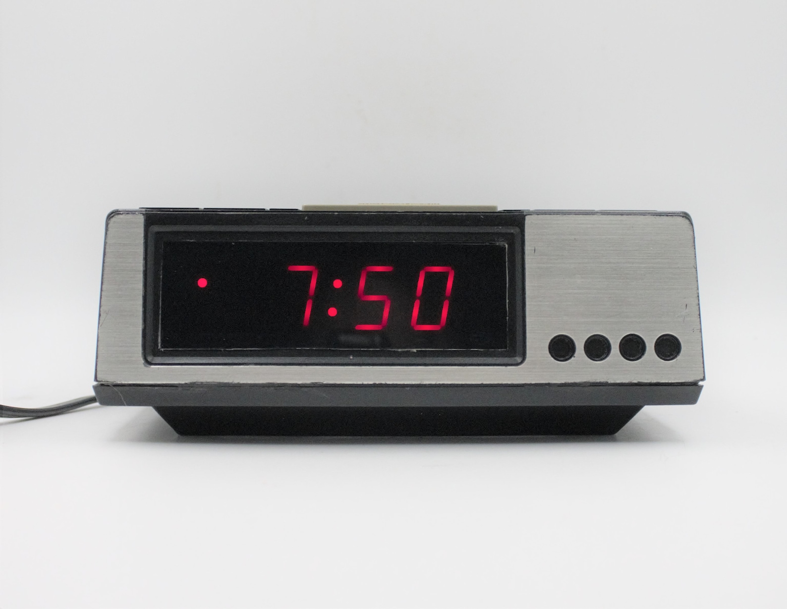 Vintage Digital Alarm Clock Red LED Light Time Display Woodgrain ...