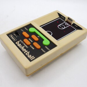 Vintage 1970s Electronic Basketball Handheld Video Game Digital Red LED ...