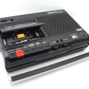 Vintage Cassette Tape Recorder Player Built in Microphone and Speaker ...