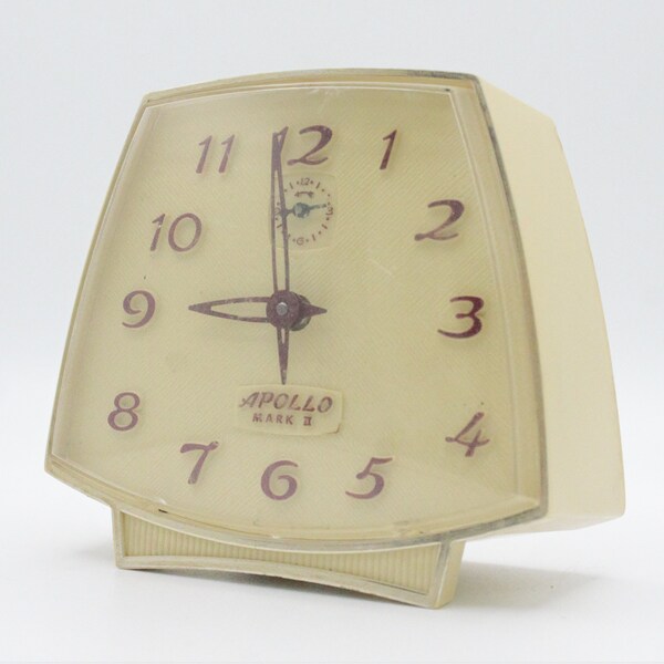 Vintage Nightstand Clock - Etsy