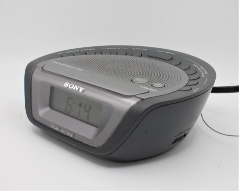 Vintage Digital Alarm Clock Radio Sony Dream Machine AM/FM Digital ...