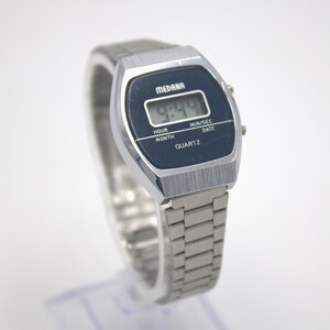 Vintage 1980s Digital Watch LCD Quartz Time Display Calendar With Light ...