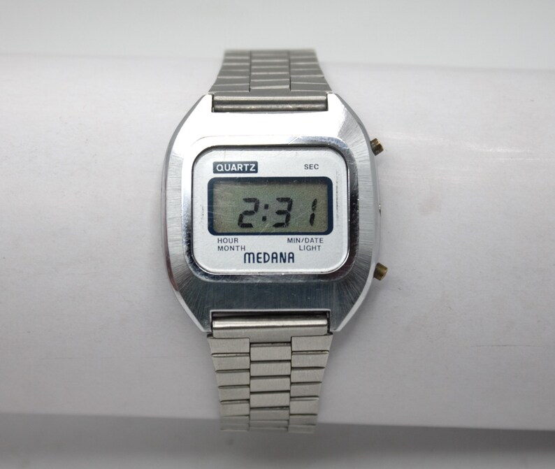 Vintage 1980s Digital Watch LCD Quartz Time Display Calendar With Light ...