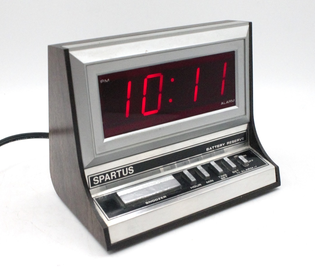 Vintage Digital Alarm Clock Electronic Red LED Time Lighted Display ...