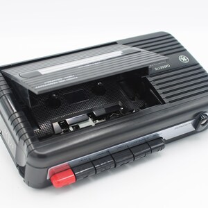 Vintage 1980s GE Audio Cassette Tape Recorder Player Built in ...