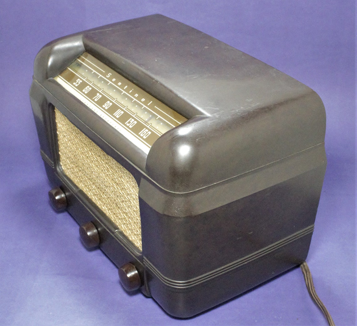 Vintage 1940s Tube Bakelite AM Tuner Radio Art Deco Style - Etsy