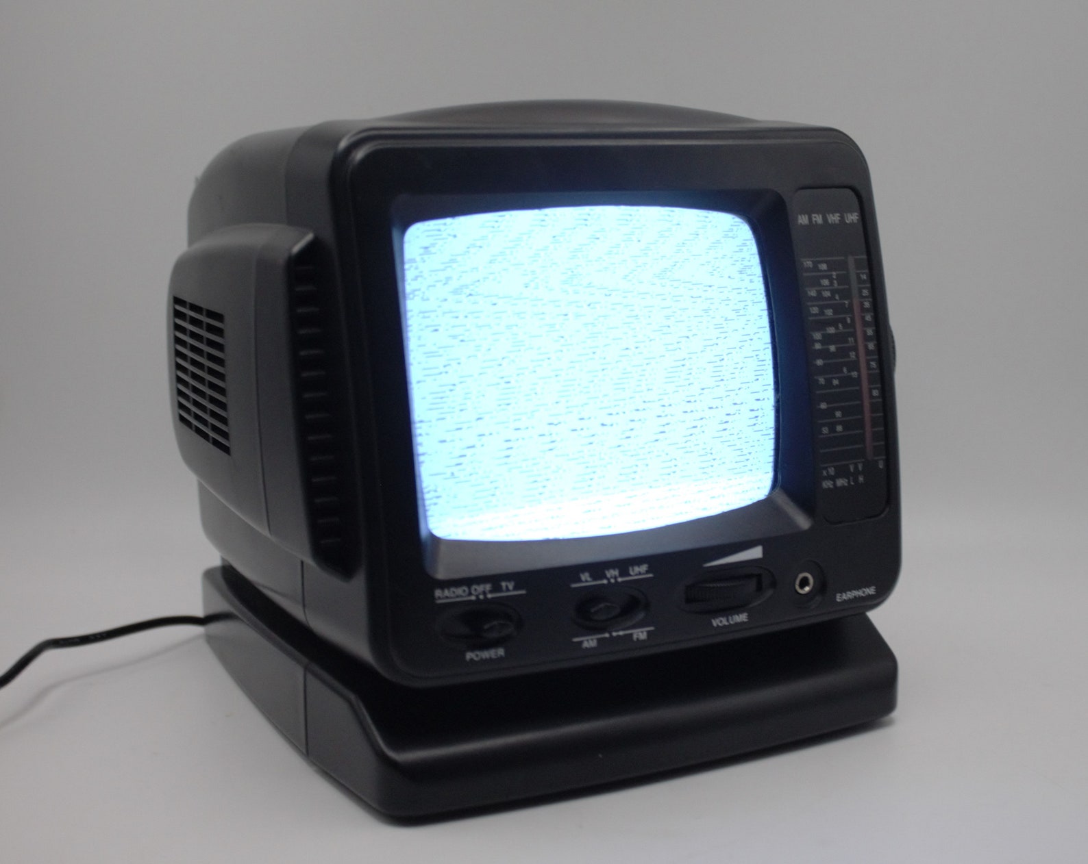 Vintage 5 B&W TV Mini Portable Tube Television Set AM/FM Radio Receiver ...