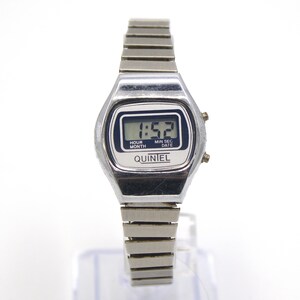 Vintage 1980s Quintel Digital Watch Chrome Silver LCD Quartz Wristwatch ...