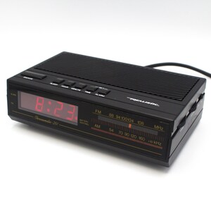 Vintage 1980s Digital Alarm Clock Radio Red LED Lighted Time Display AM ...