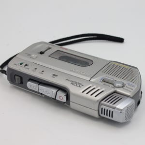 Vintage Sony Micro-cassette Audio Tape Recorder Zoom Microphone Auto ...