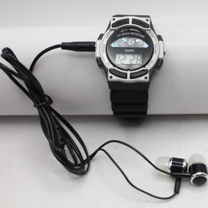 Vintage FM Radio Watch 1980s Digital Quartz Watch FM Receiver With ...