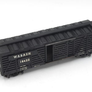 Vintage HO Scale Model Train Car Wabash Cattle Car Animal Transport ...