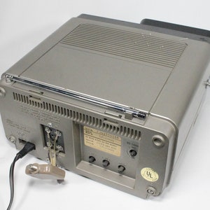 Vintage 1978 Tube Television Portable B&W TV 5 AM/FM Radio Ac/dc ...