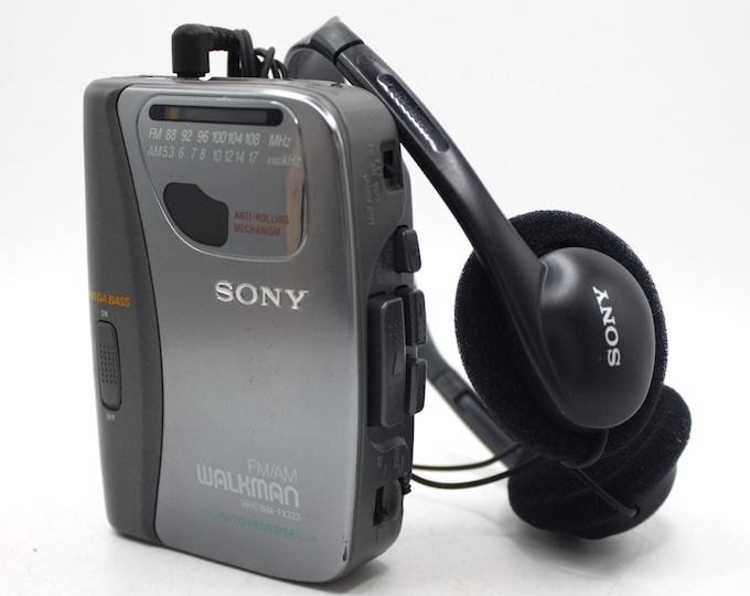 Vintage Sony Walkman Personal Stereo Cassette Player AM/FM Tuner Radio ...