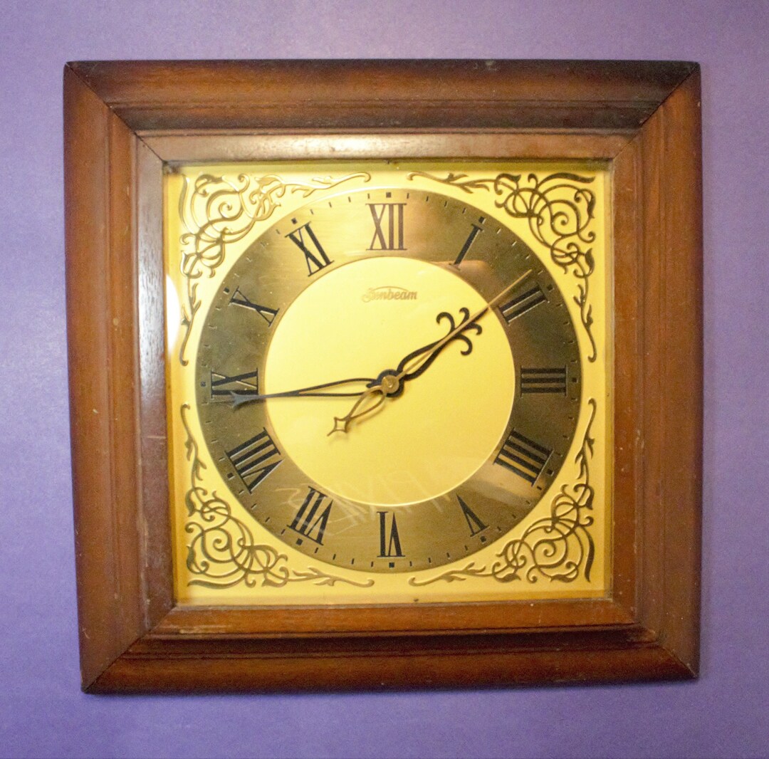 Vintage Wall Clock Sunbeam Electric Analog Dial Wood Frame Gold and ...