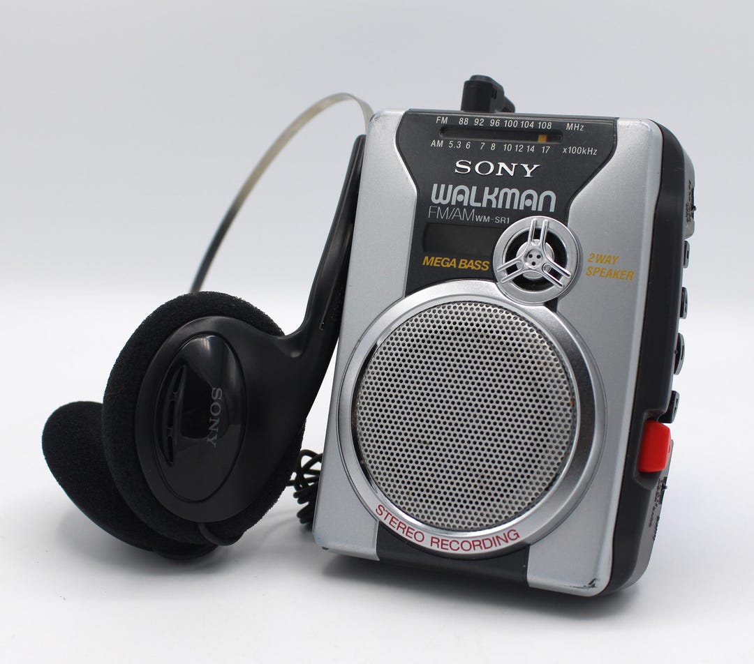 Vintage Sony Walkman Stereo Cassette Tape Player and Recorder Radio AM ...