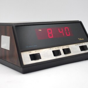Vintage Digital Alarm Clock Electronic Red LED Time Display Simulated Woodgrain Silver Buzzer ...