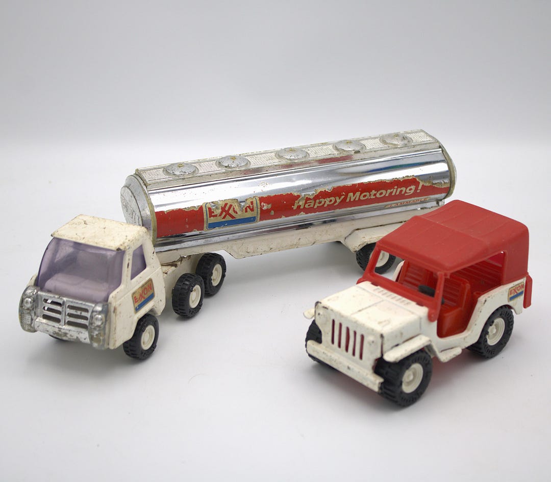 Vintage 1970s Buddy L Exxon Fuel Tanker Semi-truck and Chrome Gas Oil ...