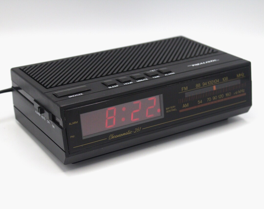 Vintage 1980s Digital Alarm Clock Radio Red LED Lighted Time Display AM ...