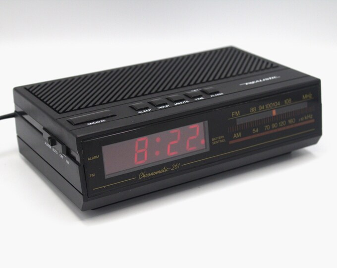 Vintage 1980s Digital Alarm Clock Radio Red LED Lighted Time Display AM ...