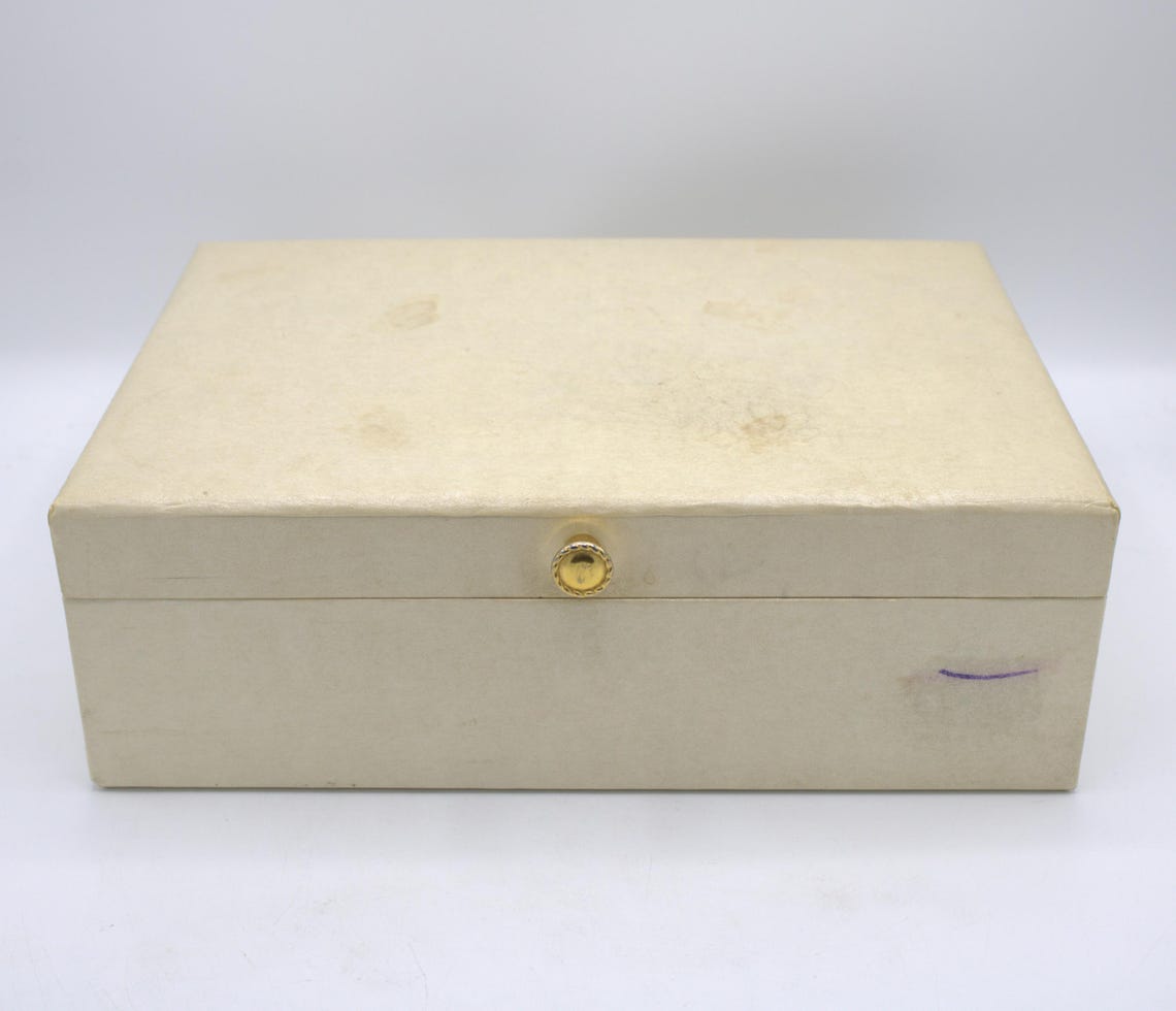 Vintage Buxton Jewelry Box Mid-century White Gold Vinyl Red Velvet ...