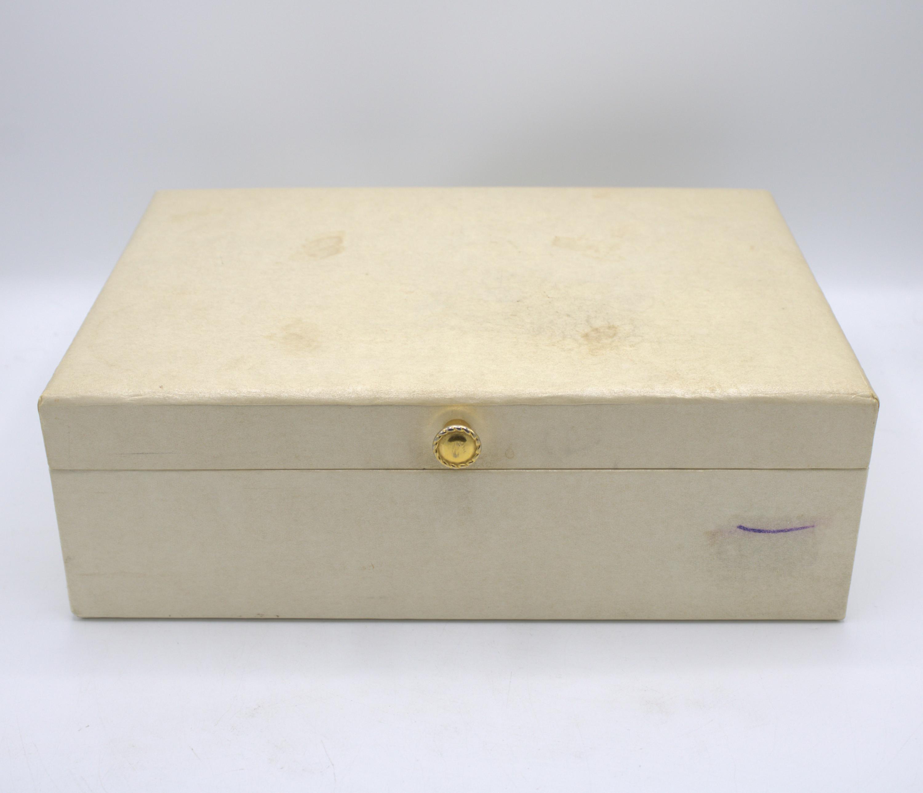 Vintage Buxton Jewelry Box Mid-century White Gold Vinyl Red Velvet ...
