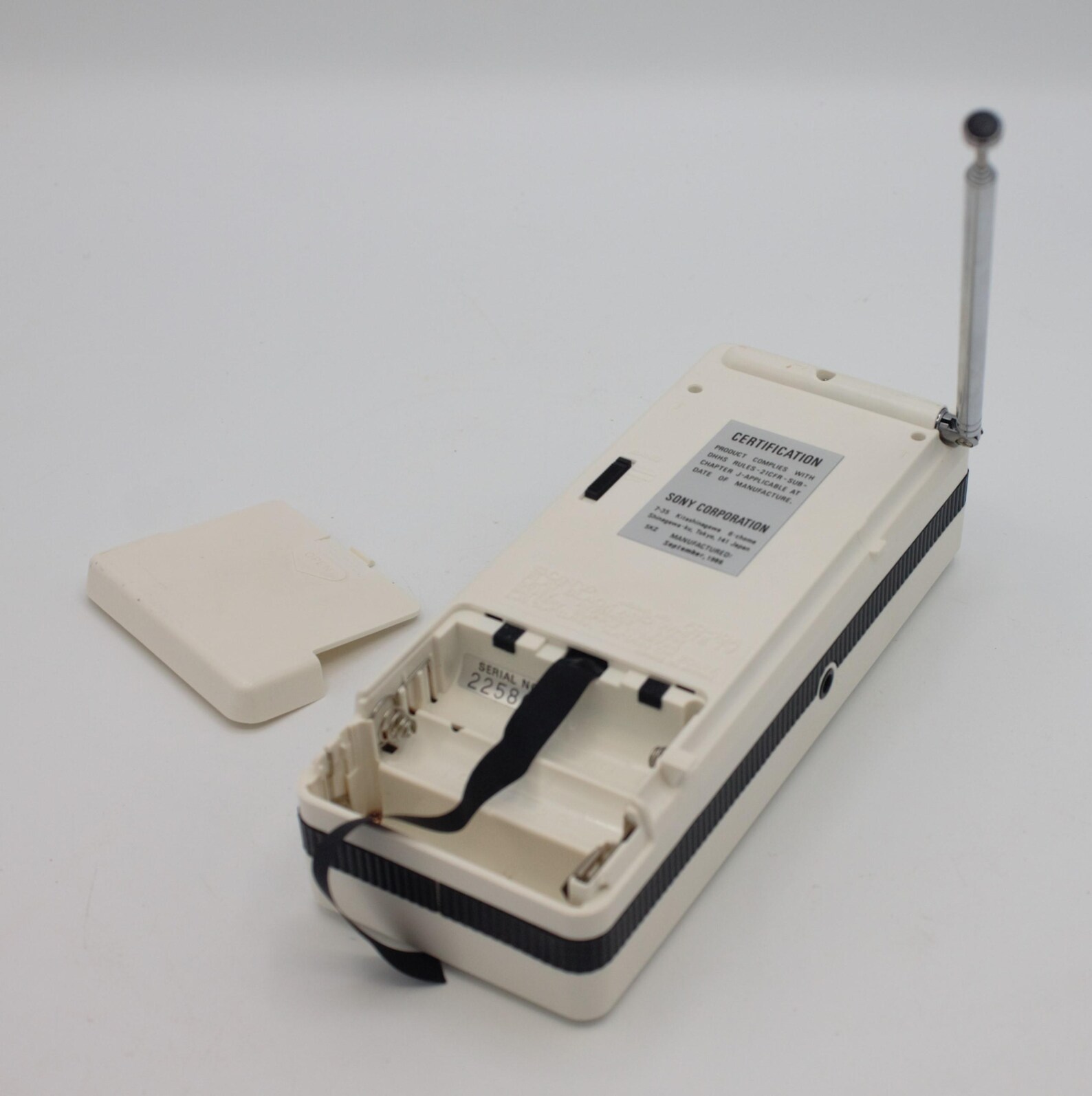 Vintage 1980's Sony Watchman TV Mini Portable Television Black & White ...