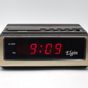 Vintage Digital Alarm Clock Electronic Red LED Time Display Simulated ...