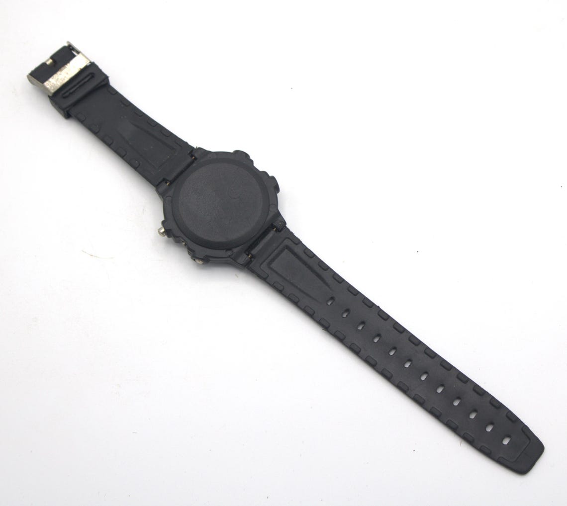 Vintage Asahi Digital Sports Watch 100m Water Resistant LCD Time Date ...