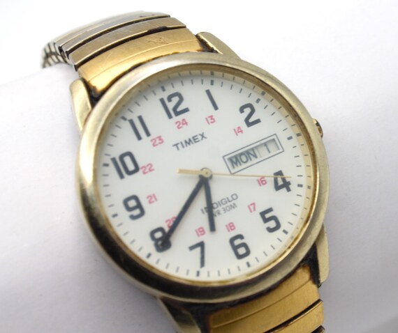 Vintage Timex watch gold tone men's wristwatch white … - Gem