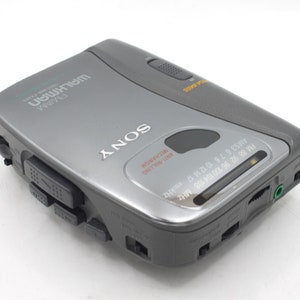 Vintage Sony Walkman Personal Stereo Cassette Player AM/FM Tuner Radio ...