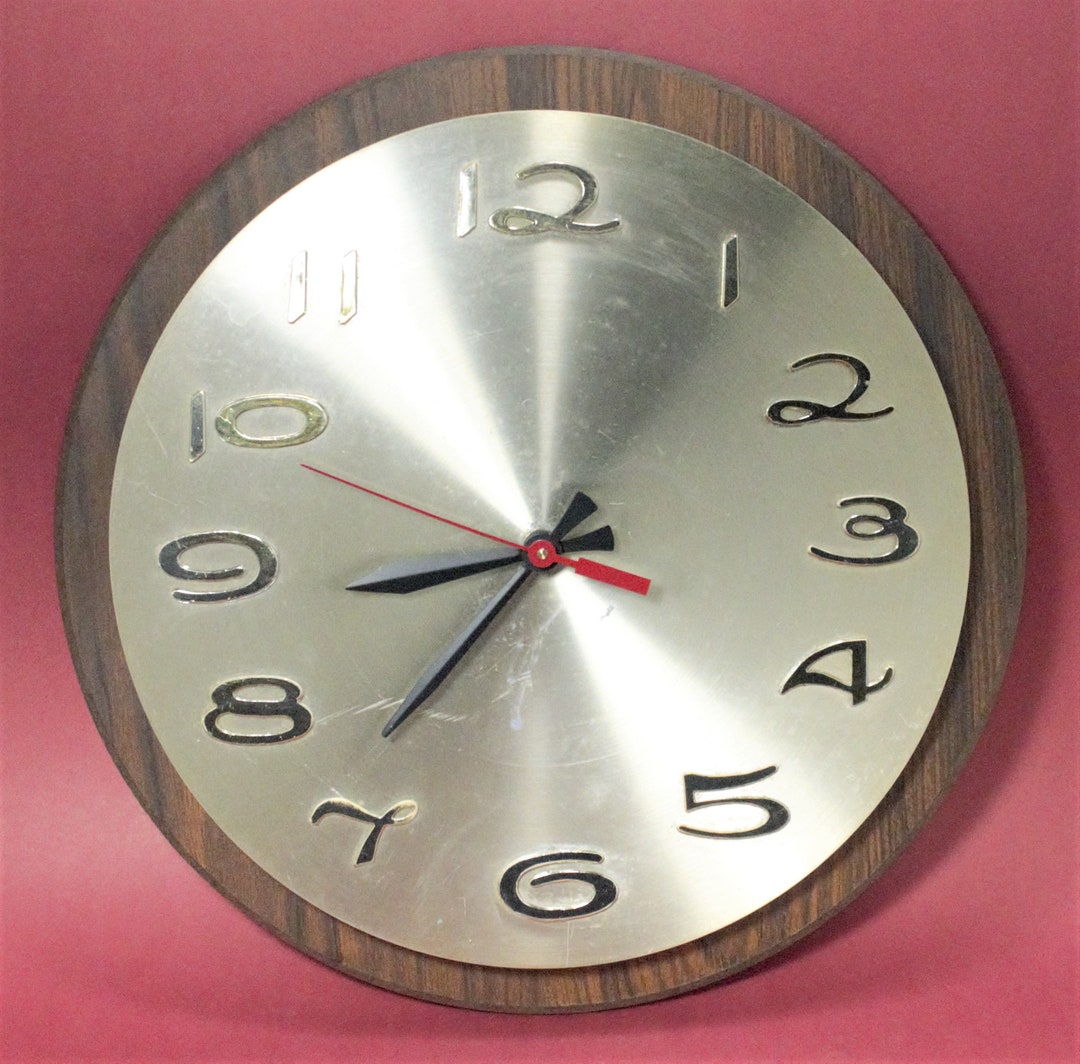 Vintage Mid Century Brass and Woodgrain Wall Mount Clock Cool - Etsy