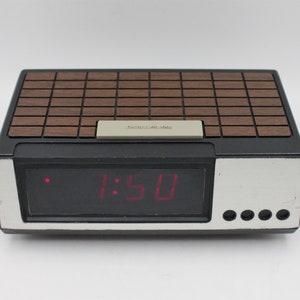 Vintage Digital Alarm Clock Red LED Light Time Display Woodgrain ...
