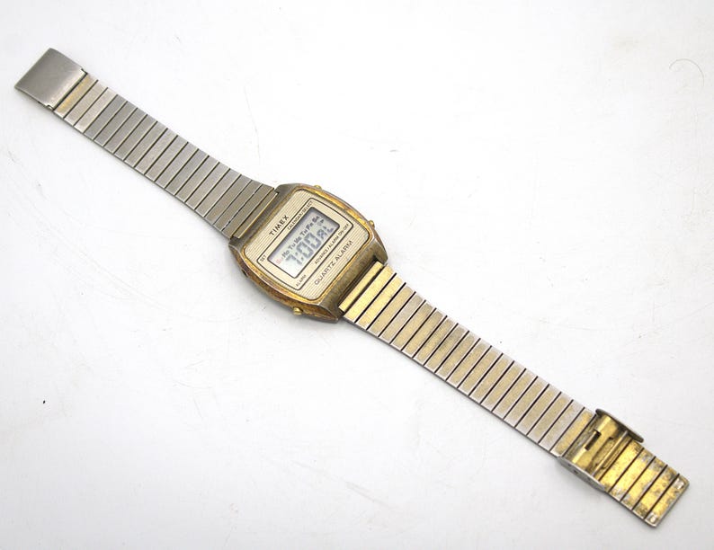 Vintage 1980s Timex Digital Watch Gold Tone Chronograph Alarm Weekday ...