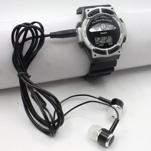 Vintage FM Radio Watch 1980s Digital Quartz Watch FM Receiver With ...