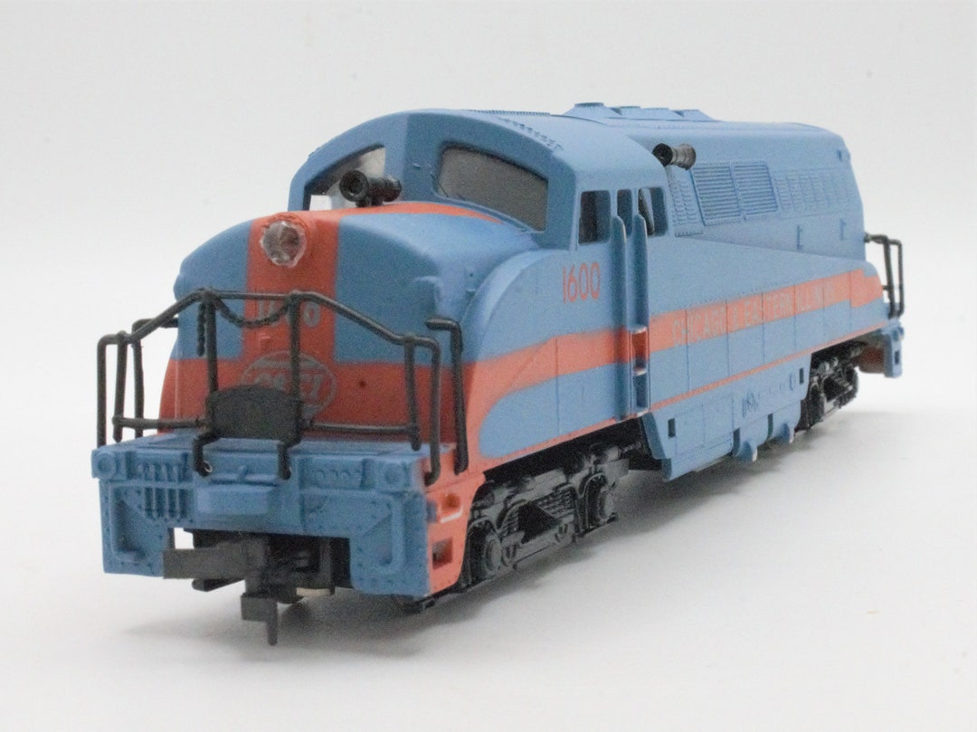 Vintage HO Scale Electric Train AHM Miniature Model Engine Motorized ...