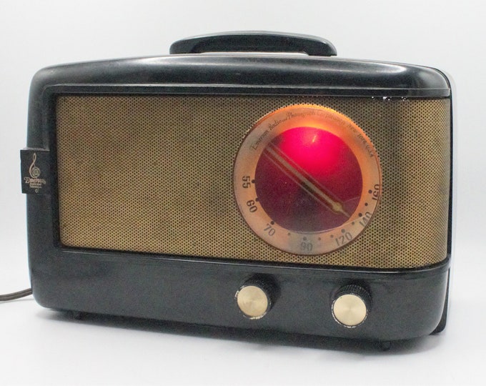 Vintage 1950s Lighted Red Dial Tube Radio Portable AM Receiver Emerson ...