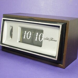 Vintage 70s Flip Clock Alarm Lighted Display Real Wood Case - Etsy