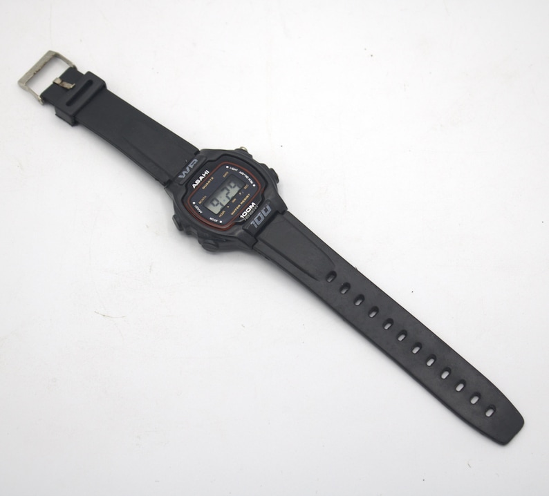 Vintage Asahi Digital Sports Watch 100m Water Resistant LCD Time Date ...