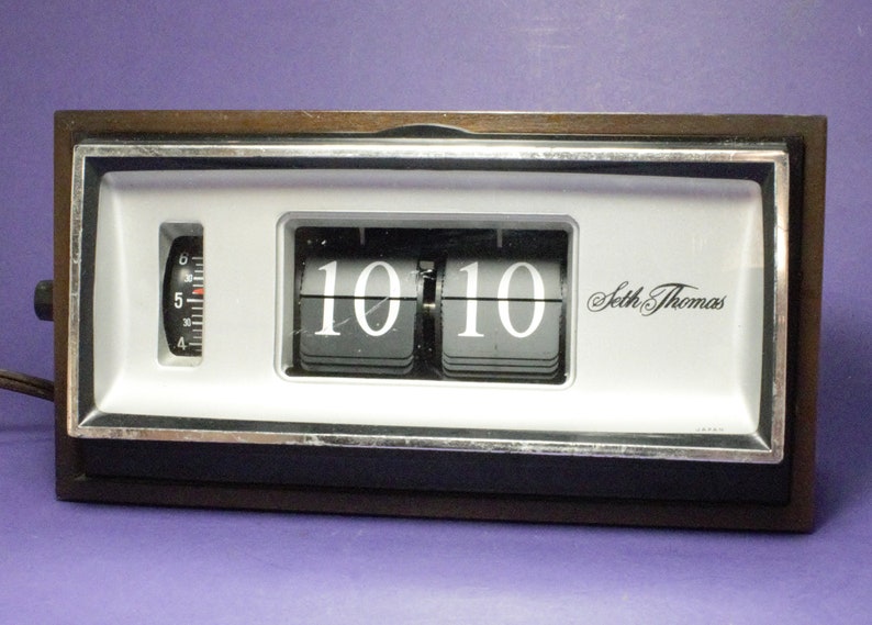 Vintage 70s Flip Clock Alarm Lighted Display Real Wood Case - Etsy