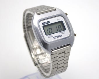 Vintage 1980s Digital Watch LCD Quartz Time Display Calendar With Light ...