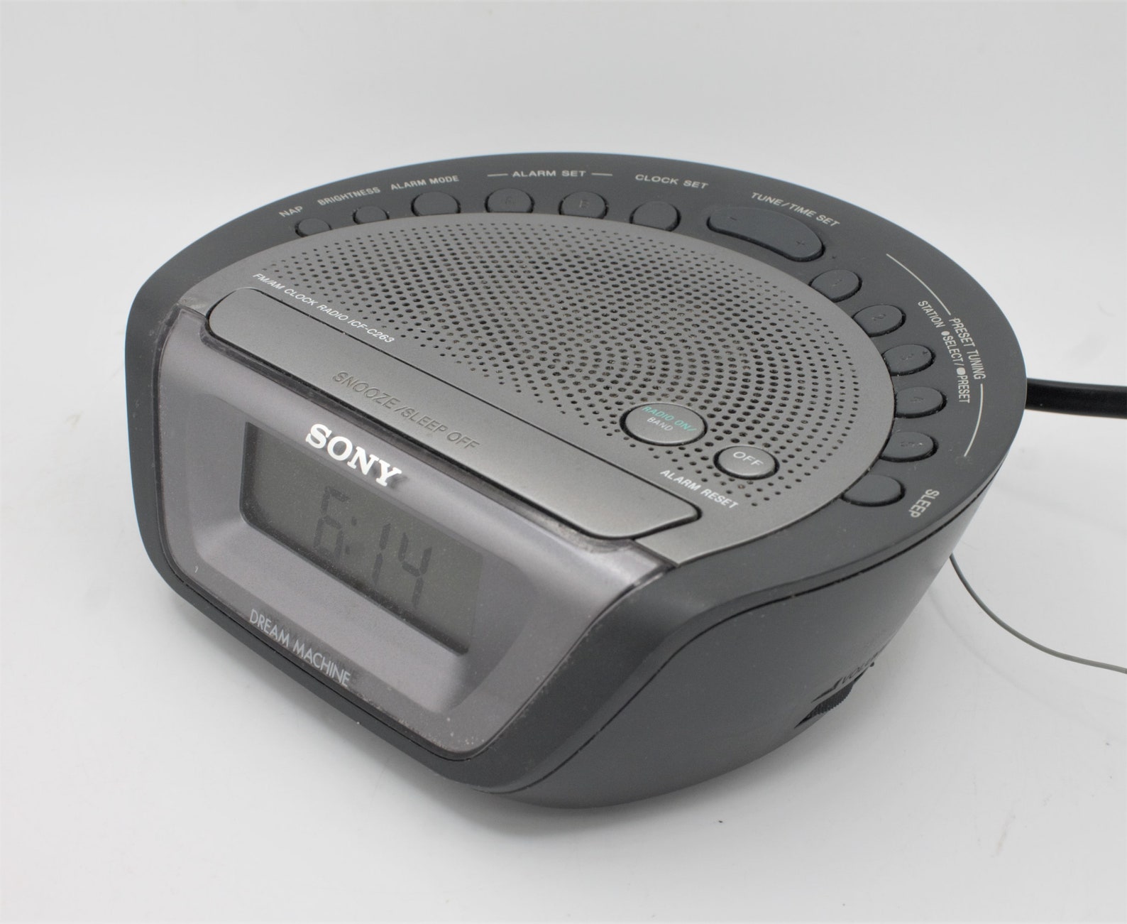 Vintage Digital Alarm Clock Radio Sony Dream Machine AM/FM Digital ...
