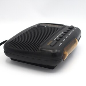 Vintage 1980s Digital Alarm Clock Radio AM/FM Receiver Red LED Lighted ...