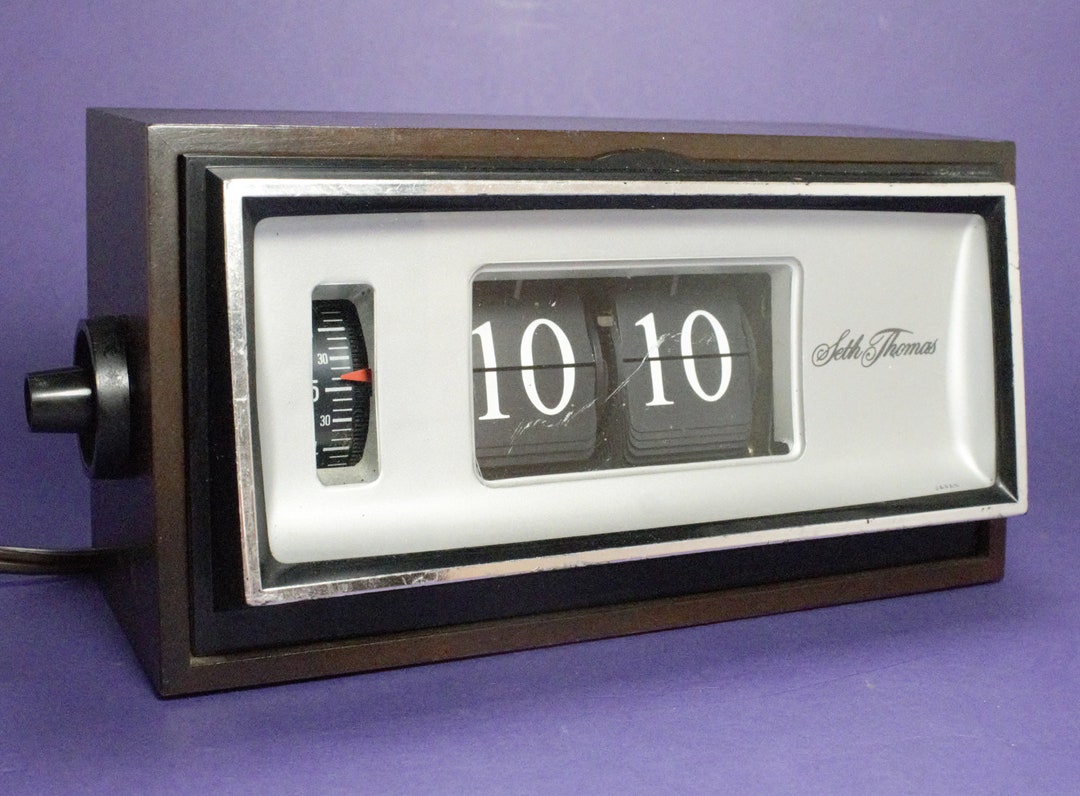 Vintage 70s Flip Clock Alarm Lighted Display Real Wood Case - Etsy