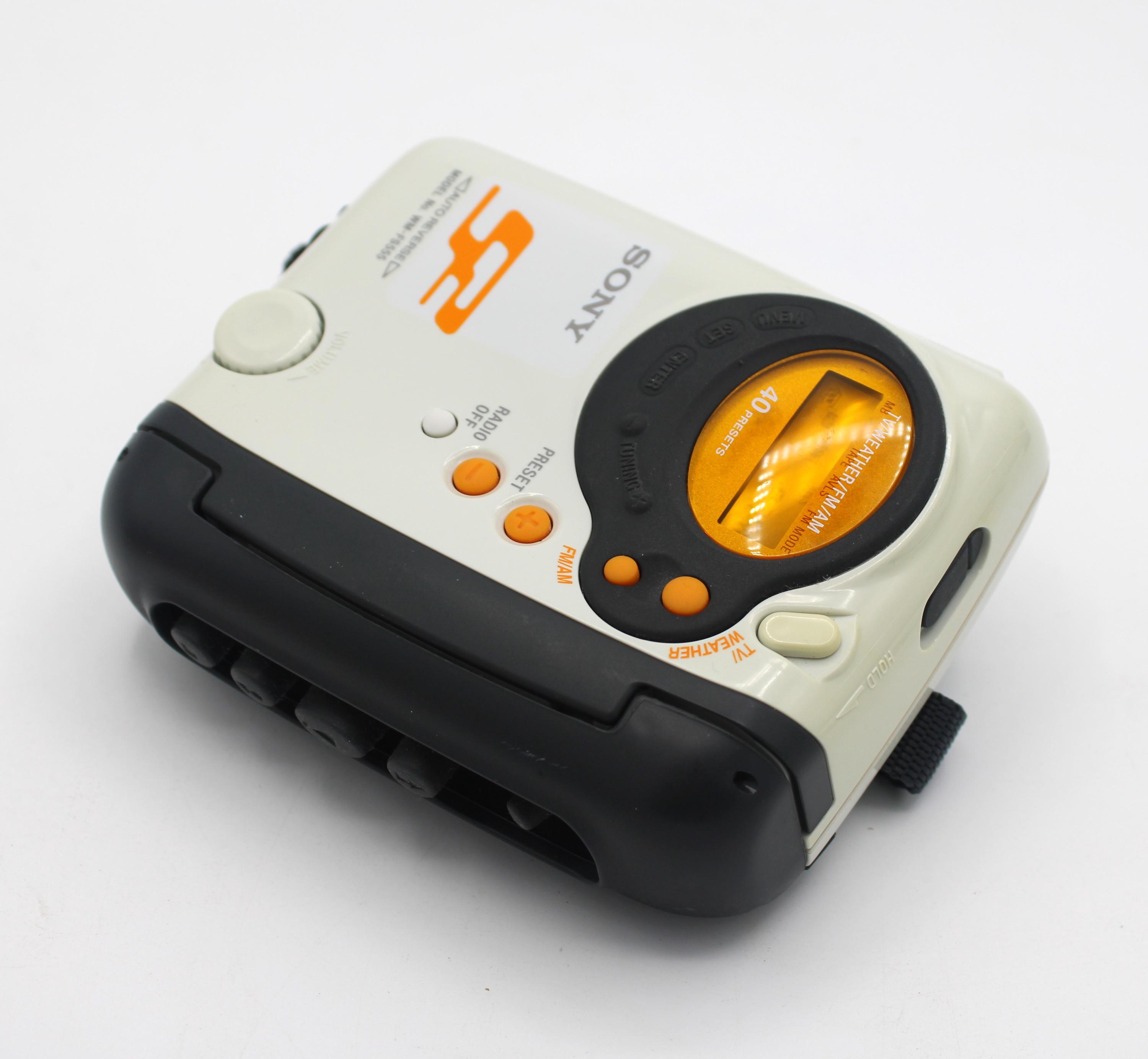 Vintage Sony Walkman Sport Edition Stereo Cassette Tape Player Radio ...