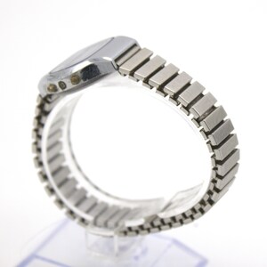 Vintage 1980s Quintel Digital Watch Chrome Silver LCD Quartz Wristwatch ...