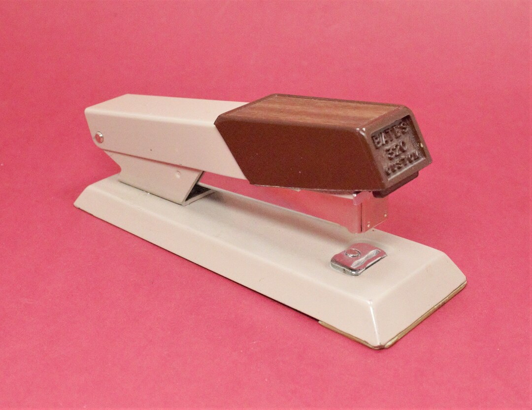 Vintage Stapler Woodgrain Beige and Brown Mod Retro Style Bates 529 ...