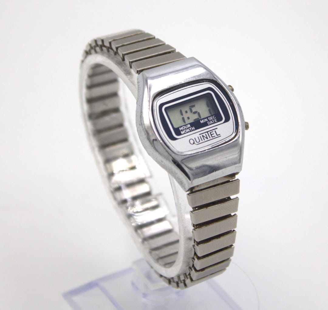 Vintage 1980s Quintel Digital Watch Chrome Silver LCD Quartz Wristwatch ...