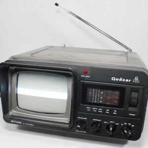 Vintage 1978 Tube Television Portable B&W TV 5 AM/FM Radio Ac/dc ...