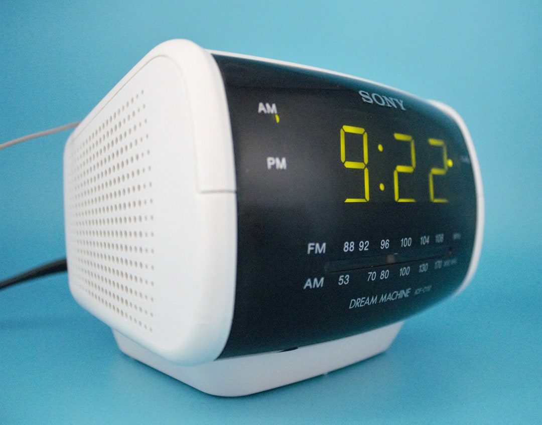 Vintage Sony Dream Machine Digital Alarm Clock AM/FM Radio 80s Mod ...